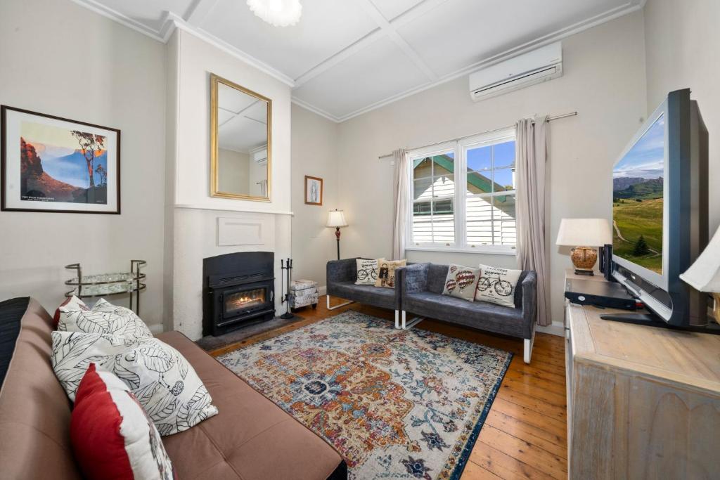 Kits Coty, Katoomba (updated prices 2025)