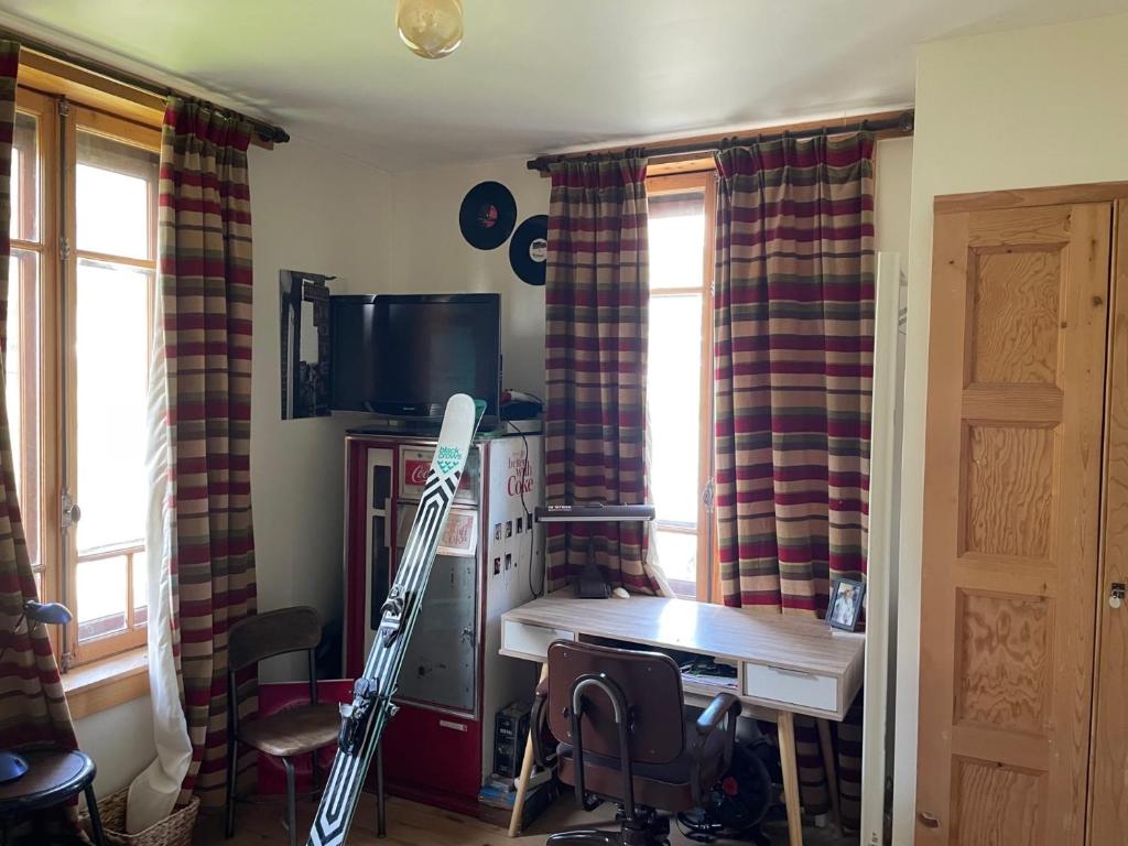 A Room in Grands Charmoz, Chamonix (updated prices 2025)