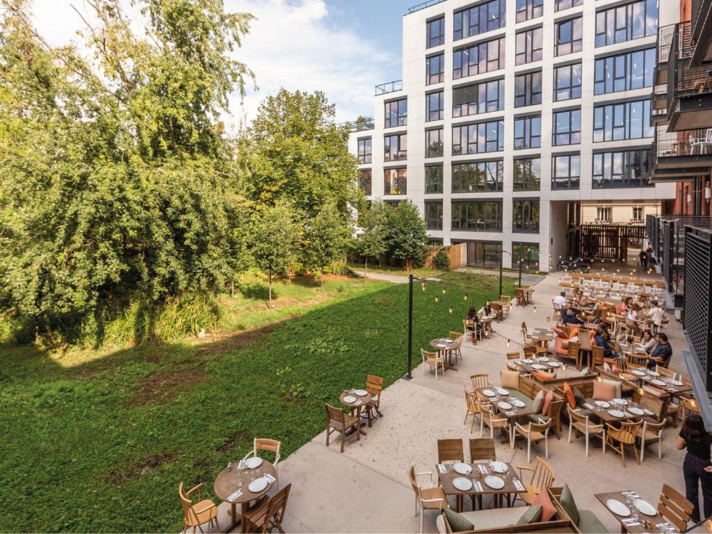 MOB House, Saint-Ouen (updated prices 2025)