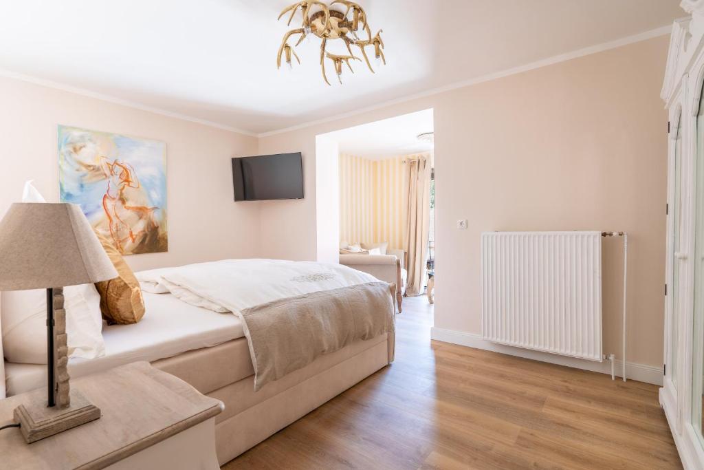 Waldhotel und Restaurant Zeitreise, Bramsche (aktualisierte Preise für ...