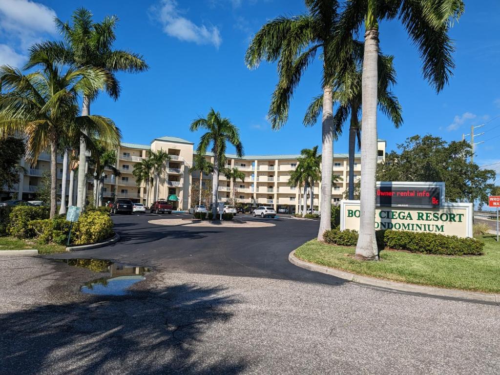 Boca Ciega Resort, St. Petersburg (updated prices 2025)