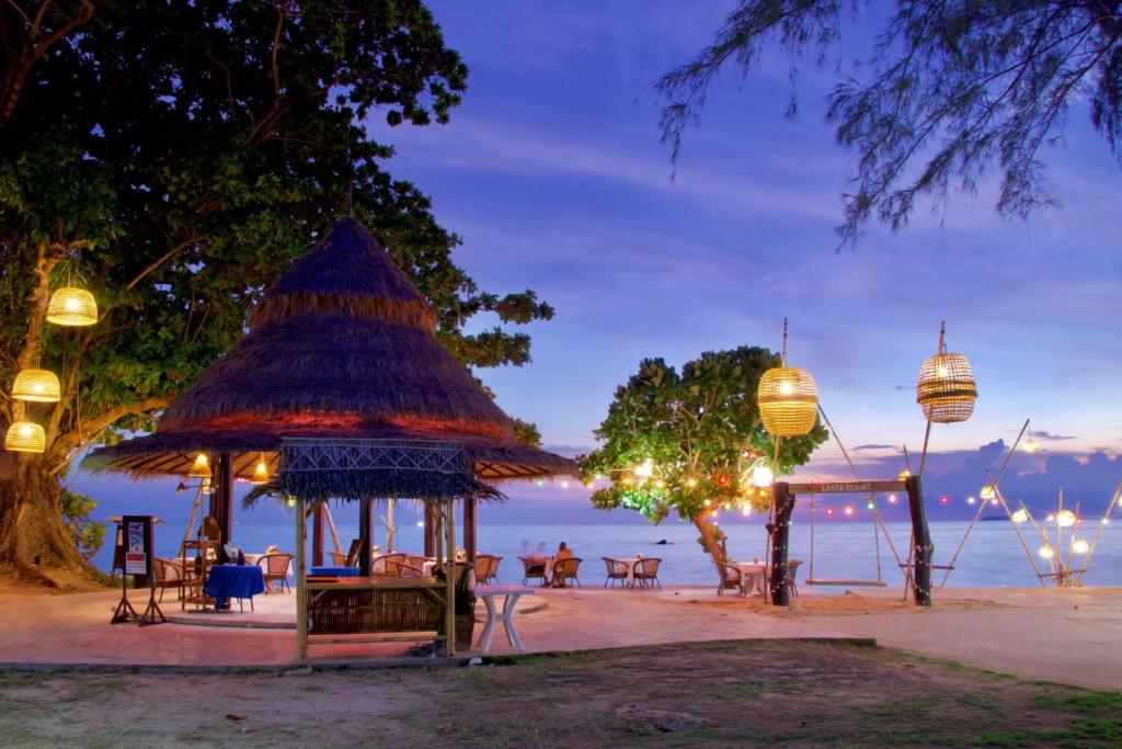 Beach Bungalow at Lanta Resort, Ko Lanta (updated prices 2025)