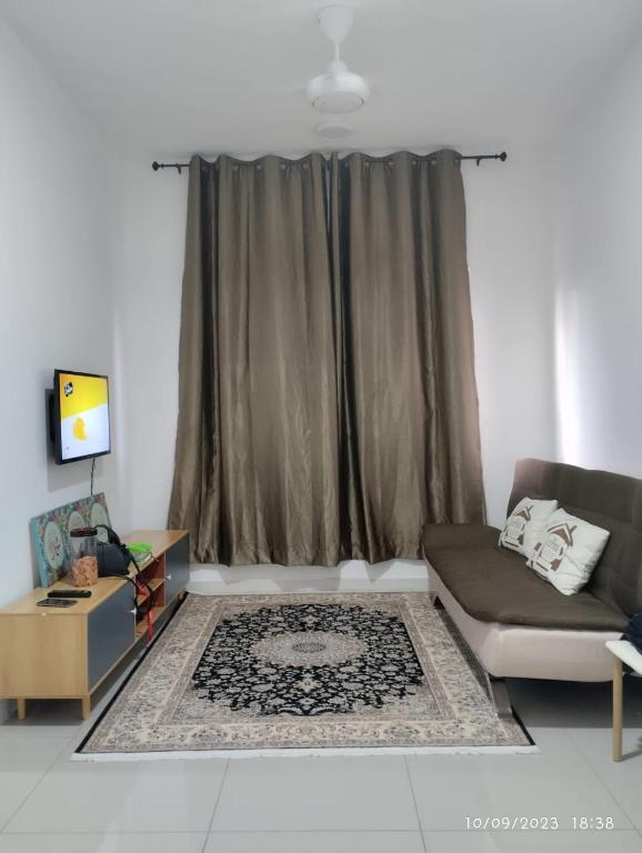 Stay with Care in Dengkil, Kampong Tangkas (updated prices 2025)