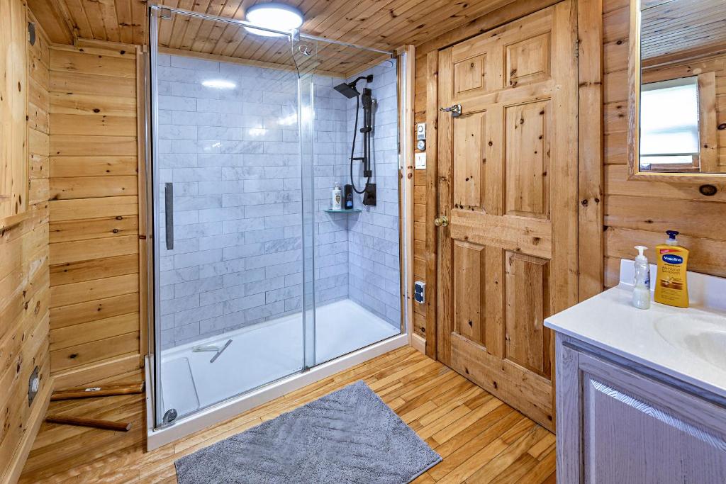 Nova Scotia Grover's Cove Seaside Cottages, Larrys River (updated ...