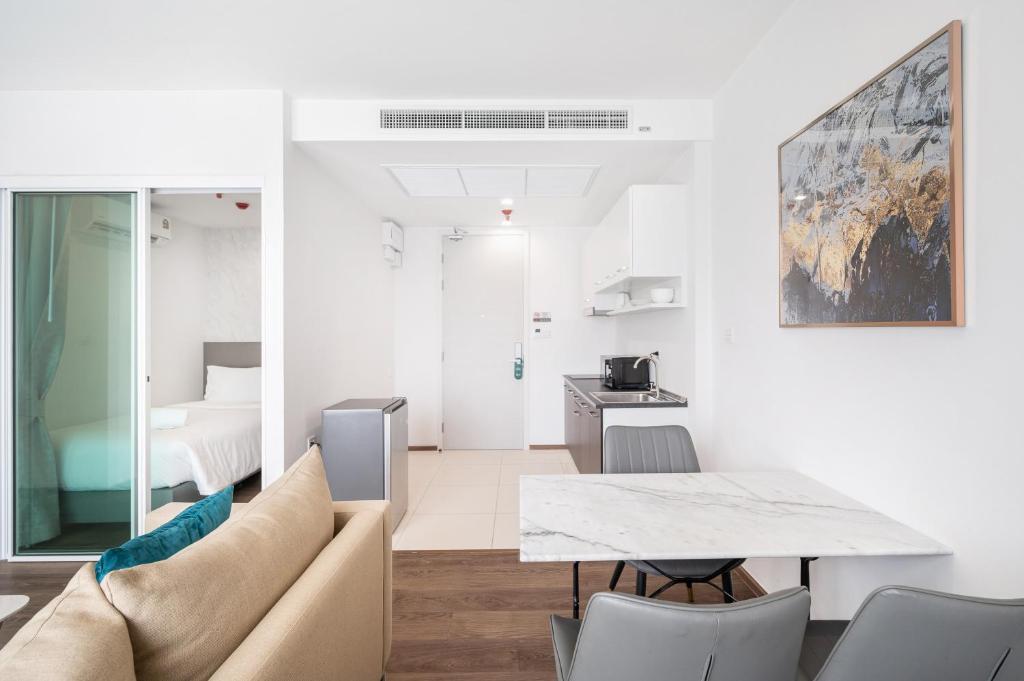 The Rich Residence Sukhumvit Nana, Bangkok (updated prices 2025)