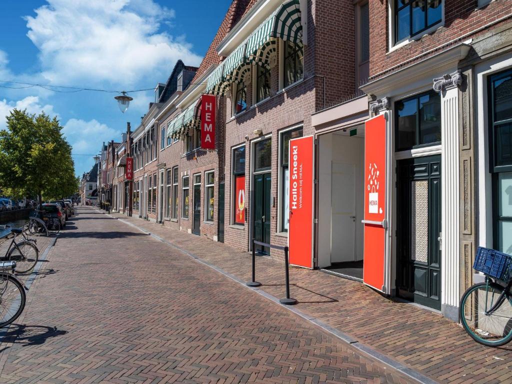 2 adjacent apartments in the heart of Sneek, Sneek – Updated 2023 Prices