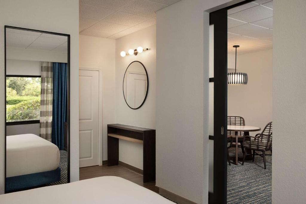 DoubleTree Suites by Hilton Orlando at Disney Springs, Orlando (updated ...