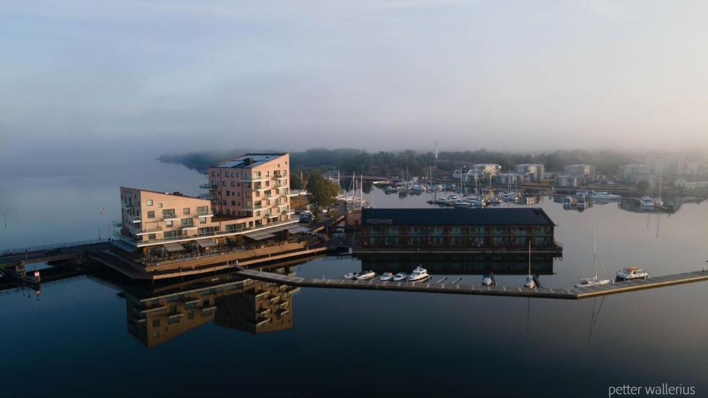 Slottsholmen Hotell och Restaurang, Västervik (updated prices 2025)