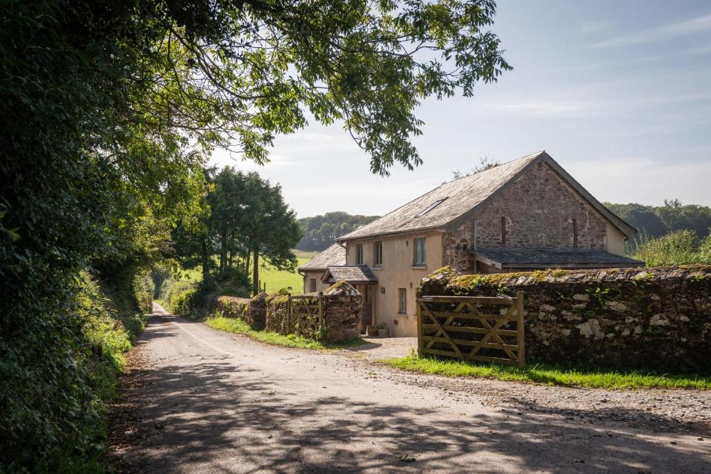 Otter's Cottage, Holbeton (updated prices 2026)