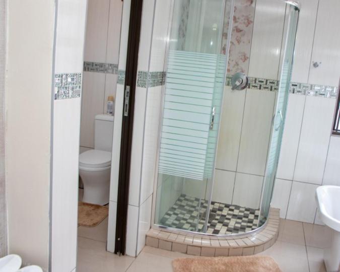 Boeketlong Lodge, Jane Furse (updated prices 2025)