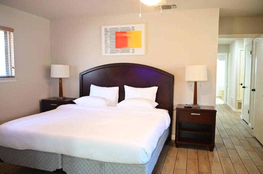 Inn San Antonio: Fully Furnished 4BR Perfect for FAMS, Universal City ...