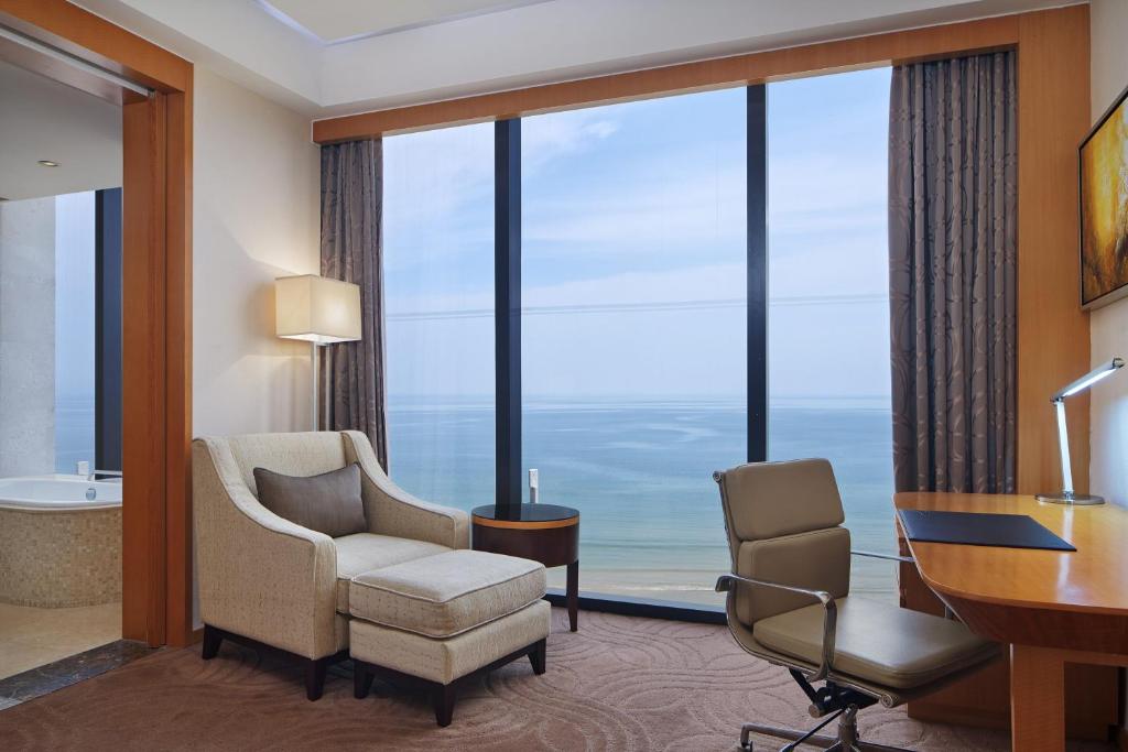 Sheraton Yantai Golden Beach Resort, Yantai (updated prices 2025)