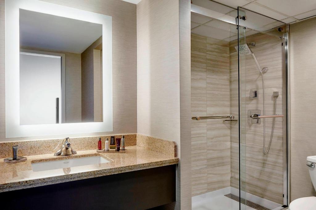 San Francisco Airport Marriott Waterfront, Burlingame (updated prices 2025)