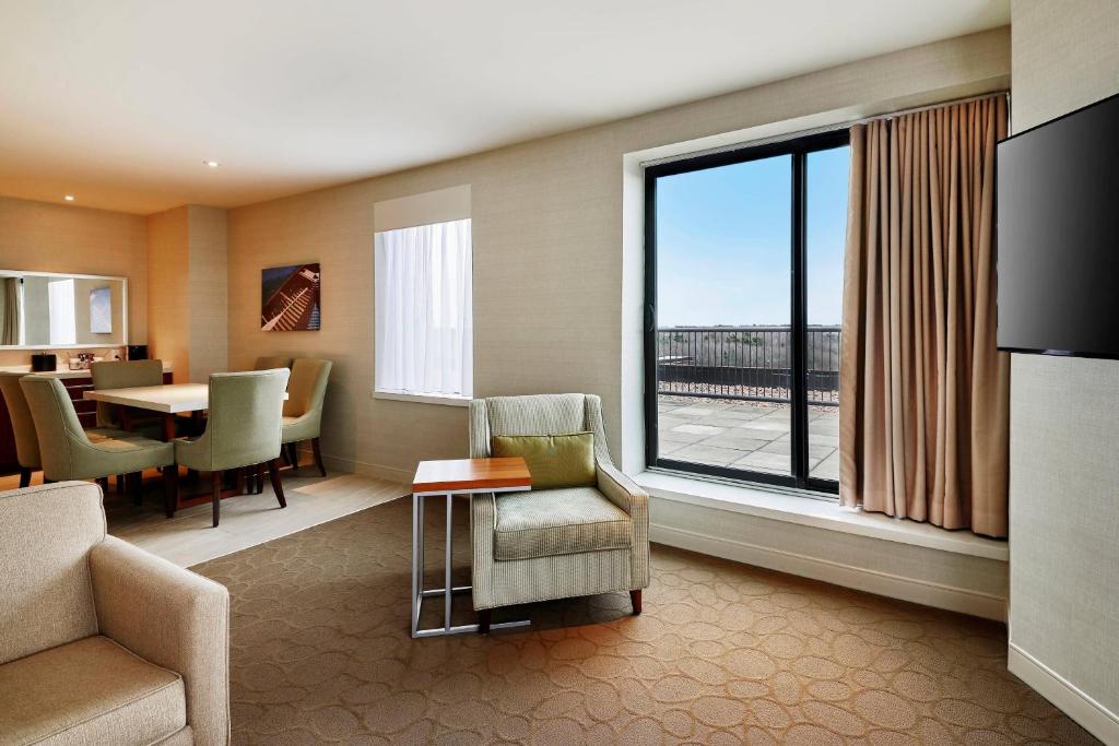 Delta Hotels by Marriott Dartmouth, Halifax (updated prices 2025)