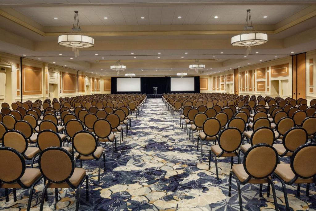 DoubleTree Boston North Shore Danvers, Danvers (updated prices 2025)