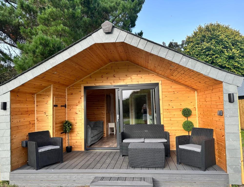 Riverside Retreats - Steamers Meadow, Gwinear (updated prices 2026)