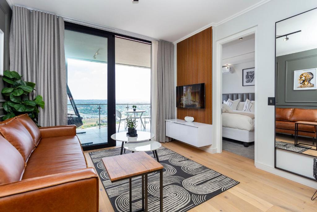 Luxury Haven at Ellipse Waterfall, Midrand (updated prices 2025)