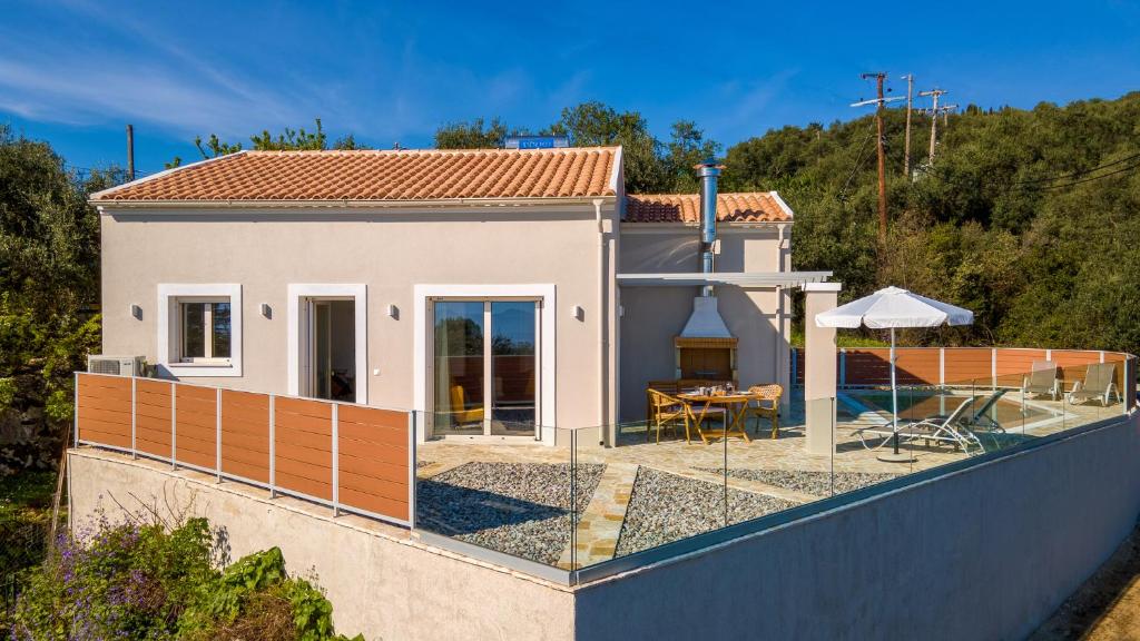 Telia Thea, Víngla (updated prices 2025)