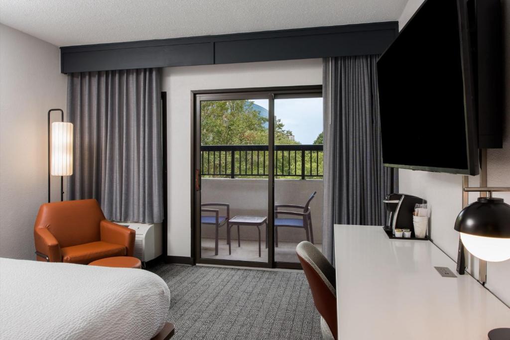Courtyard by Marriott Charlotte Ballantyne, Charlotte (updated prices 2025)