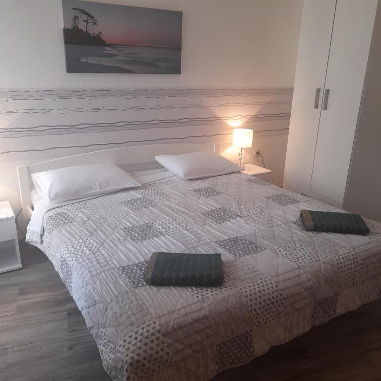 Beach pearl 1, Jesenice (updated prices 2024)