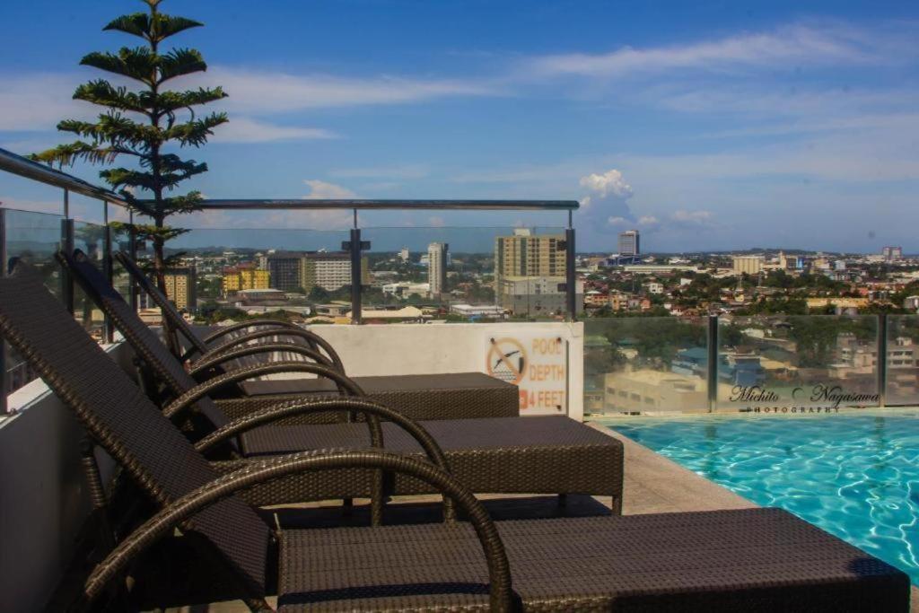Mabolo garden flat a9 Rooftop Pool Shortwalk to Ayala Mall, Cebu City ...