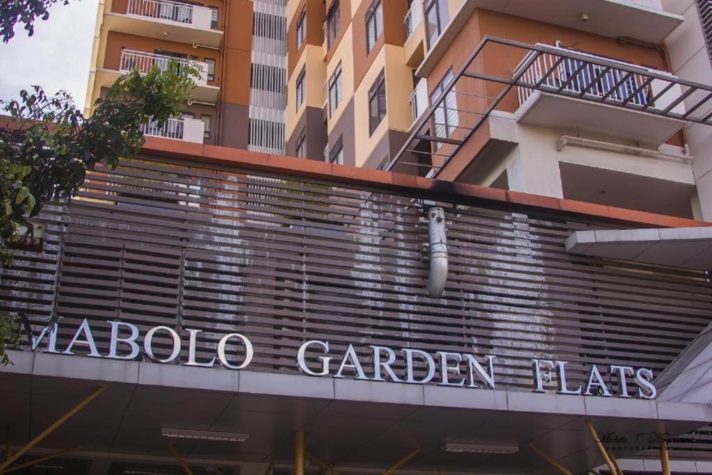 Mabolo garden flat a9 Rooftop Pool Shortwalk to Ayala Mall, Cebu City ...