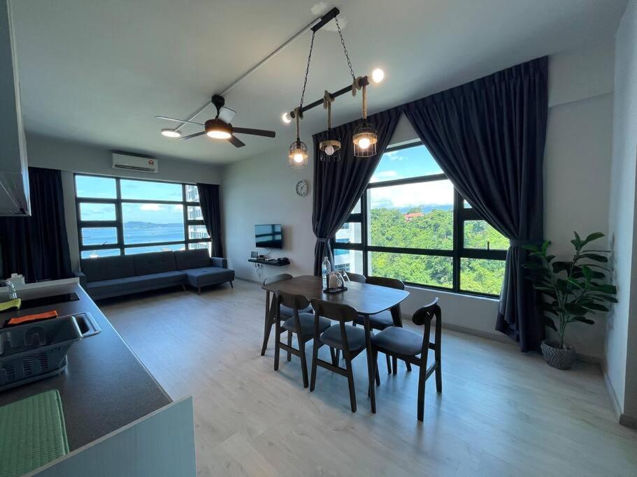 2Bedroom Jesselton Quay Sea & Mountain View4-5pax, Kota Kinabalu ...