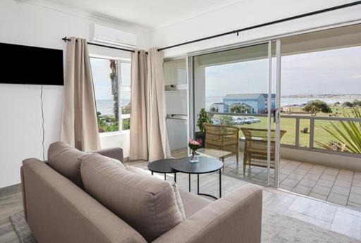 19 Beach Road, Cape Town (updated prices 2026)