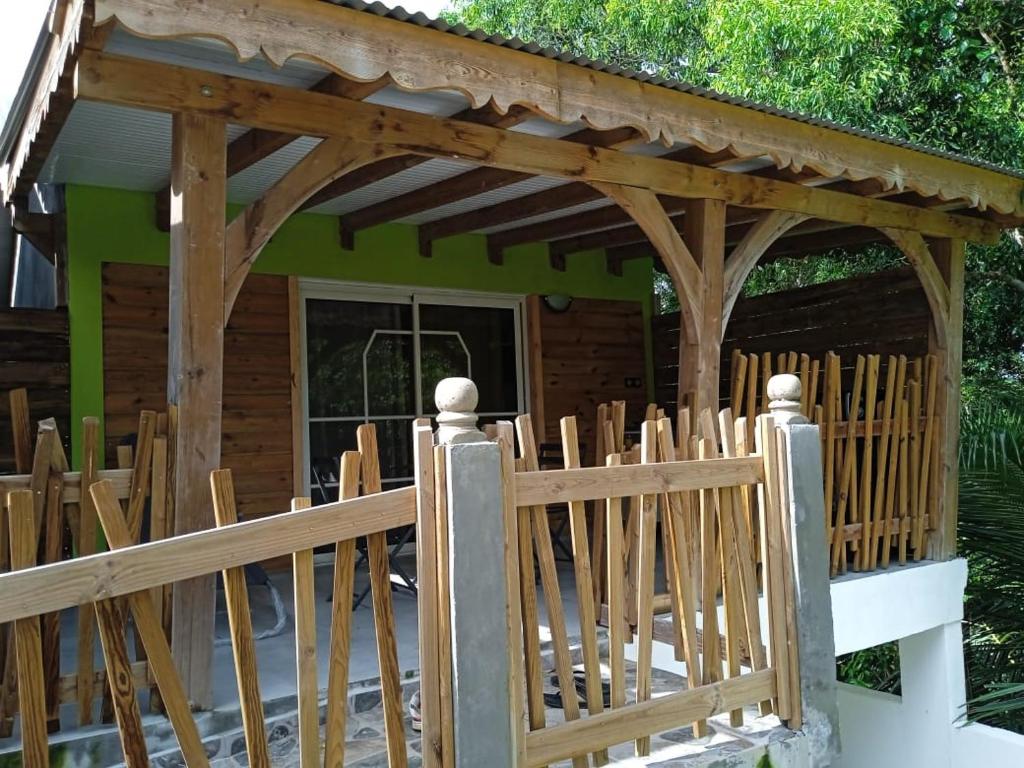 Zaboka delair, Sainte-Anne (updated prices 2025)