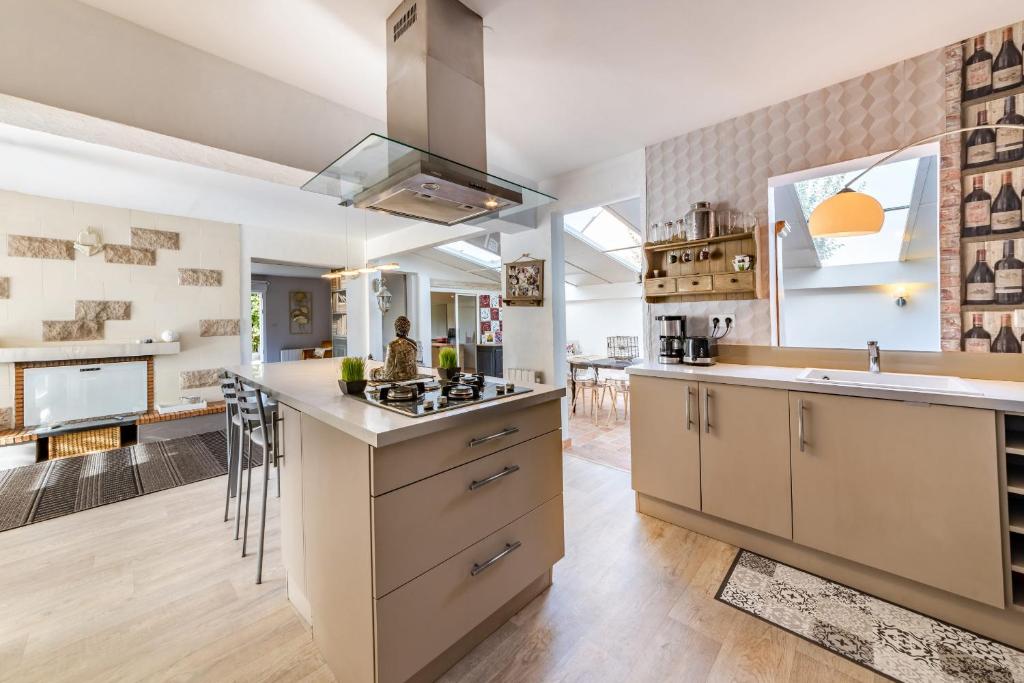 Le Poly - Maison lumineuse en peripherie de Laval, Laval – Tarifs 2024