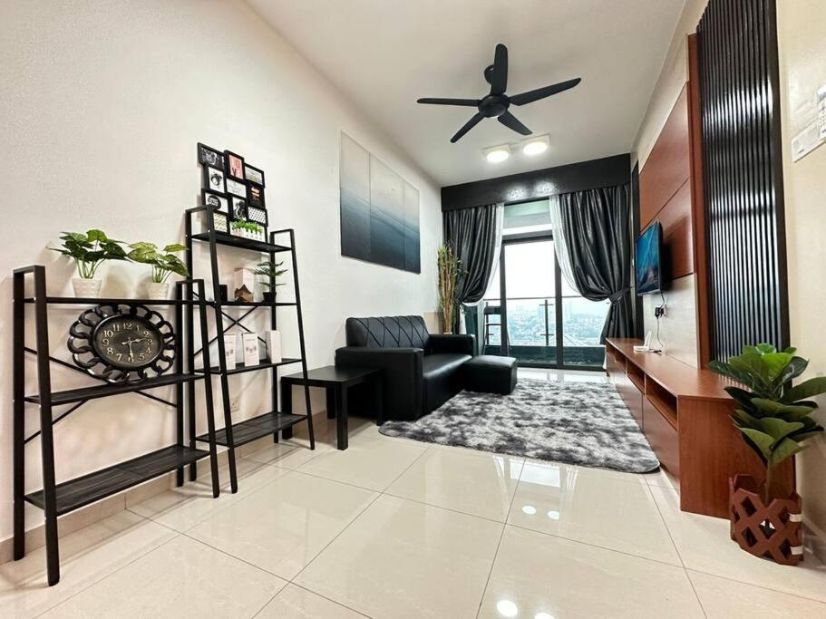 Legasi at Kampong Bahru with full KL view, 10min walk train station ...