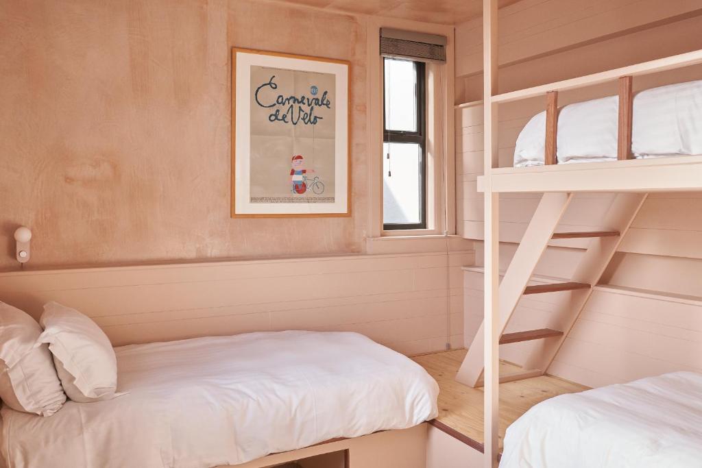Deus Ex Machina Hotel, Bournemouth (updated prices 2025)