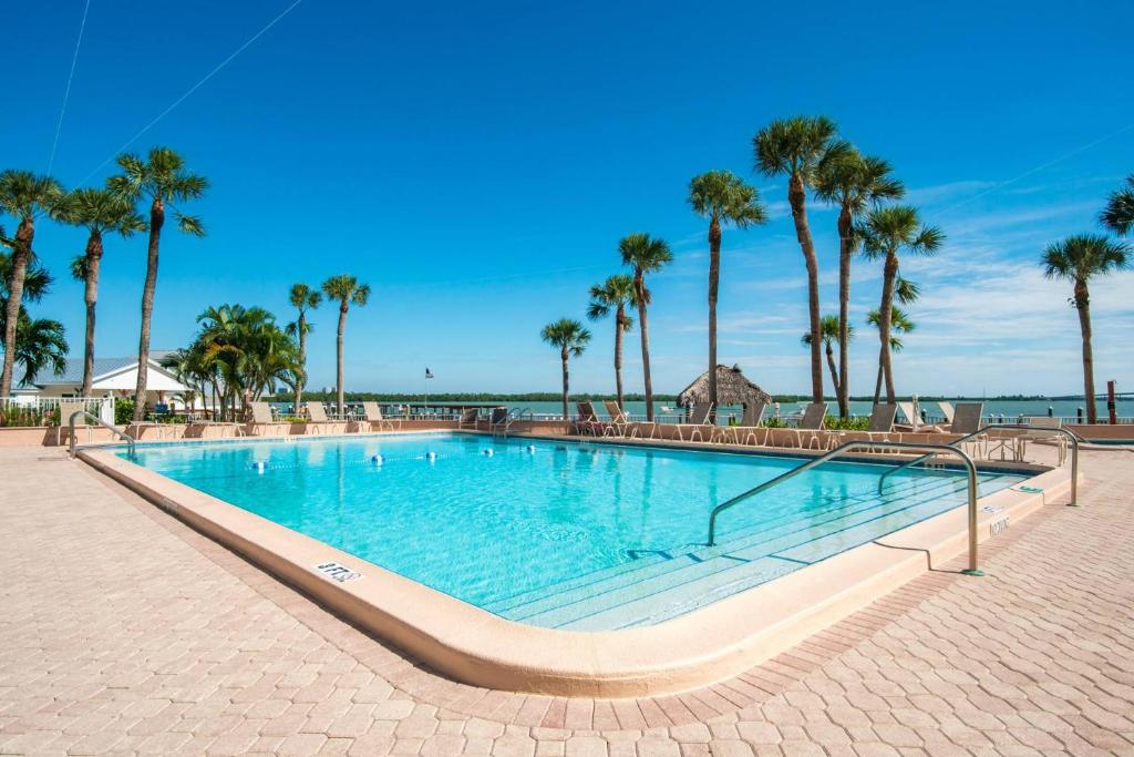 Riverside Club D501, Marco Island (updated prices 2025)