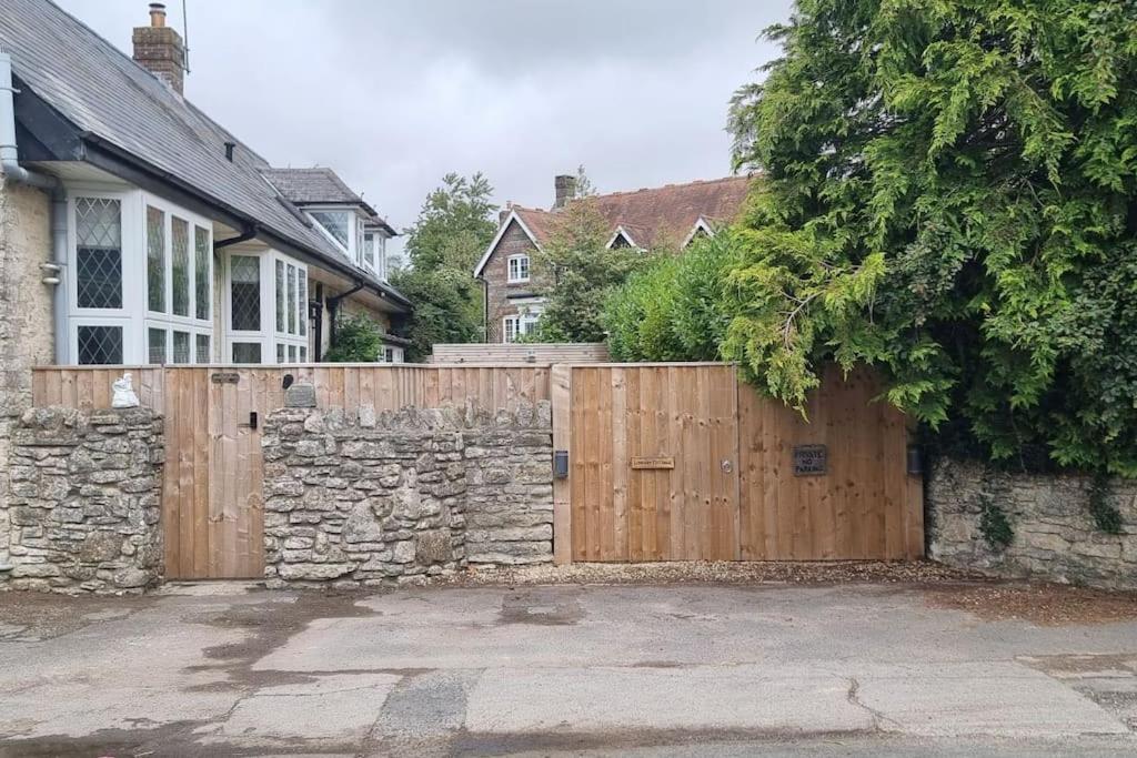 Library Cottage, Winterborne Steepleton (updated prices 2026)