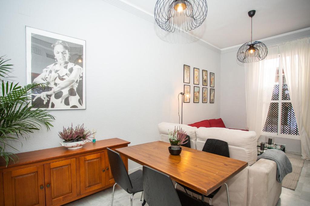 WISH SUITE TORRES DE SEVILLA, Seville (updated prices 2025)