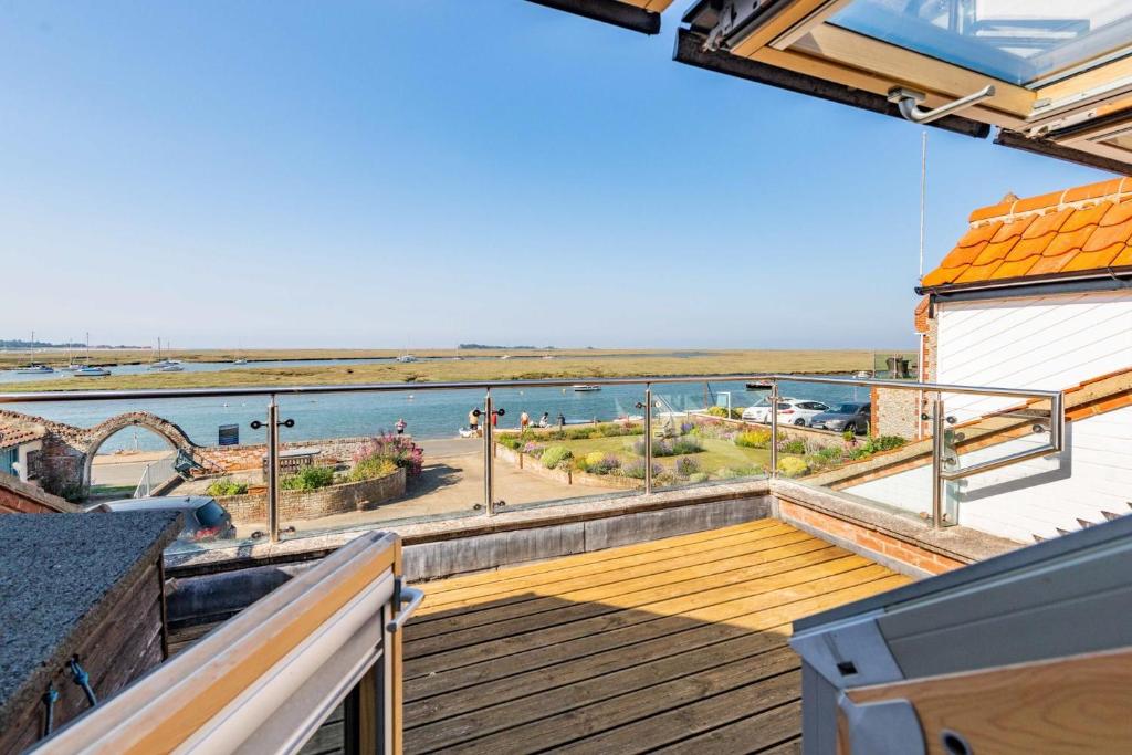 Host & Stay - Shipyard Studio, Wells next the Sea (updated prices 2024)