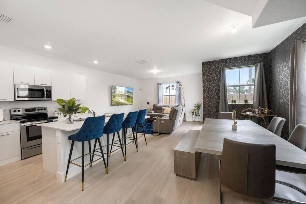 NoMi House, Westview (updated prices 2026)