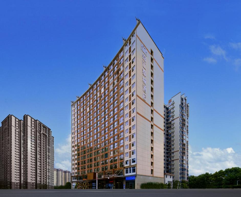 Zhangjiajie Hero Boutique Hotel, Zhangjiajie (updated prices 2025)