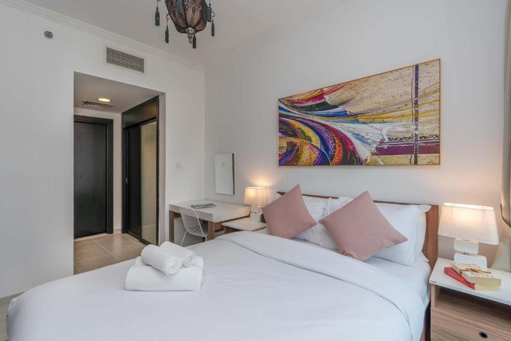 Charming 1 Bedroom - Close to Metro, Dubai – Updated 2024 Prices