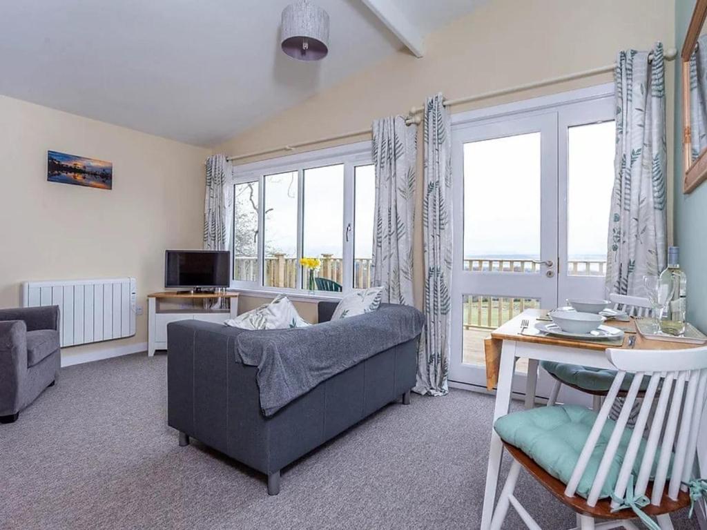 Kilninver Chalet on Reelig Estate Near Inverness, Kirkhill (updated ...