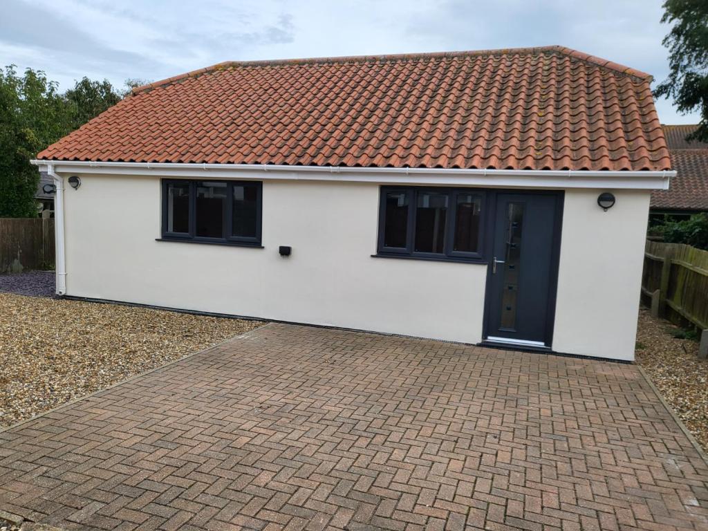 The Annex, Felixstowe (updated prices 2025)