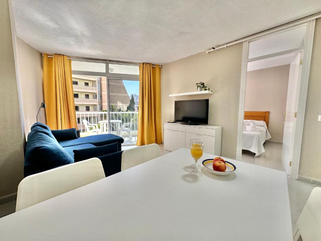 Torres de Yomely - M2G, Playa de las Américas (precios actualizados 2025)