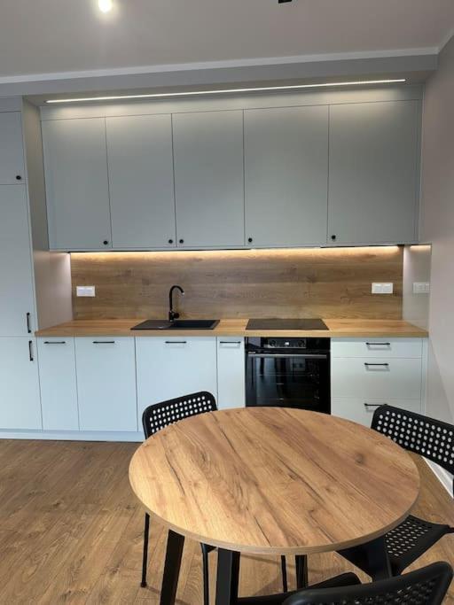 Project Comfort Lazurowa 15A/85 blisko jednostki WAT Warszawa, Warschau ...