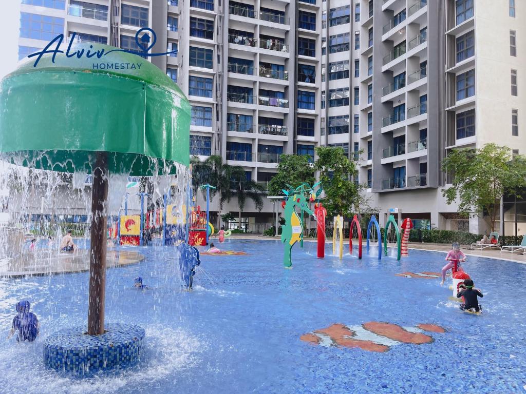 Atlantis Melaka I 5-11pax I 5min JonkerSt BY Alviv Management, Melaka ...