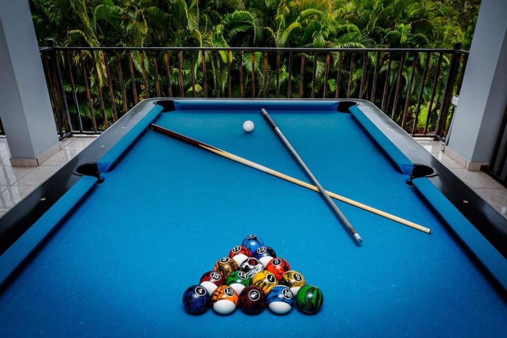 Green Mountain Studio 2, pool table-7 min to beach, Rincon की (2026 के ...