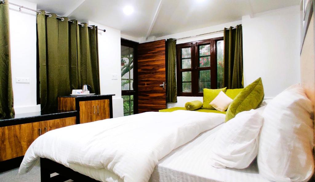 Vedant Valley Resort, Kund-Guptkashi, By Himalayan Eco Lodges ...