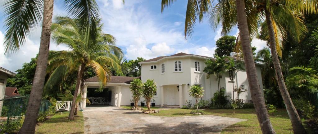 Gully Point, Saint James – Updated 2024 Prices