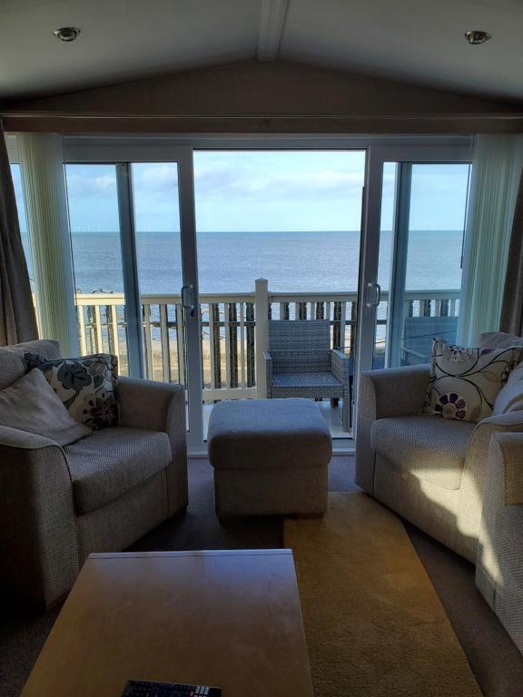 your happy place, Rhyl – Updated 2024 Prices