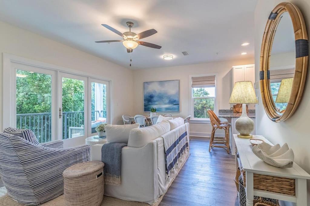 Cheeks On The Beach a Quick Walk To The Beach, Santa Rosa Beach ...