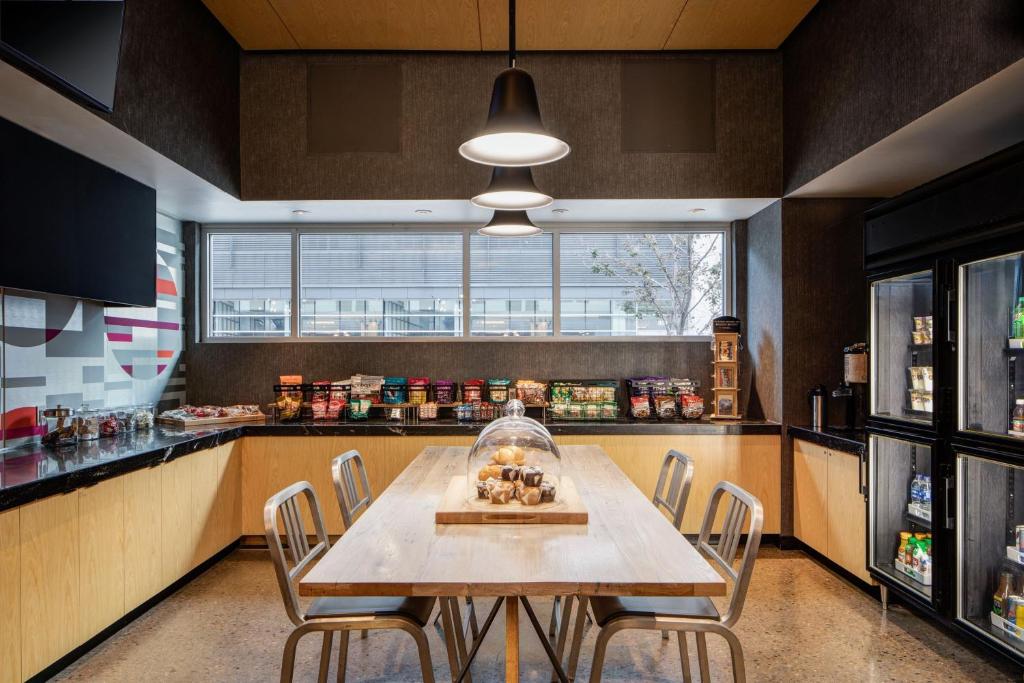 Aloft Denver Downtown, Denver (updated prices 2025)